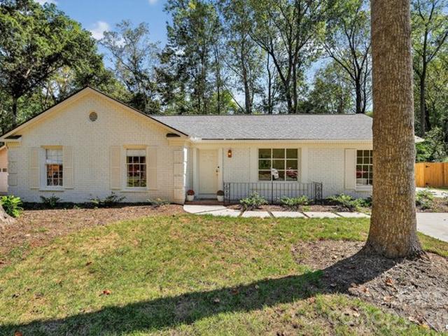 7107 Valley Haven Dr, Charlotte, NC 28211