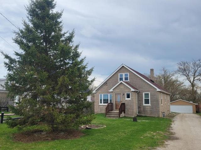 7107 38th St, Somers, WI 53144