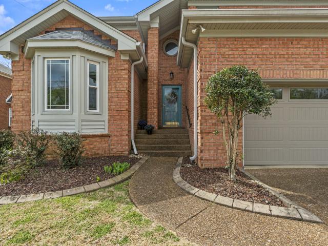 7108 River Park Ct, Nashville, TN 37221 | MLS #3166 | Compass