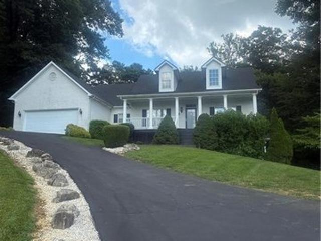 7108 Salem Noble Rd, Charlestown, IN 47111