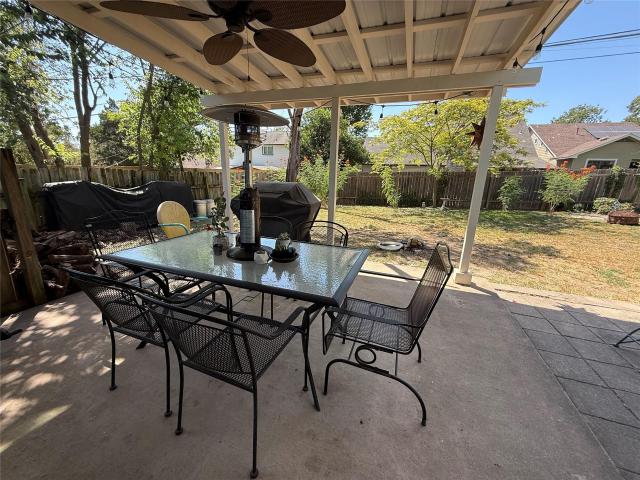 7108 Shadywood Dr