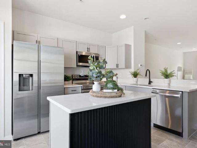 7109 Penny Lane