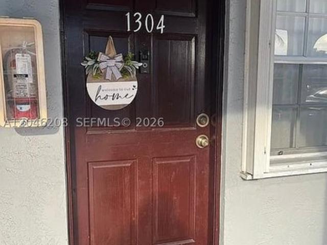 7100 NW 173rd Dr Apt 1304, Hialeah, FL 33015