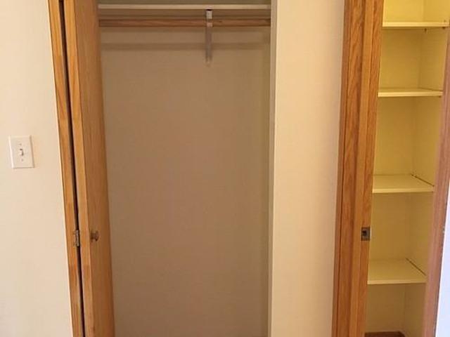 7100 North Sheridan 1 Bedroom Apartment for Rent at 7100 North Sheridan Road, Chicago, IL 60626 Rogers Park