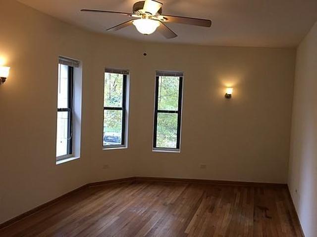 7100 North Sheridan 1 Bedroom Apartment for Rent at 7100 North Sheridan Road, Chicago, IL 60626 Rogers Park