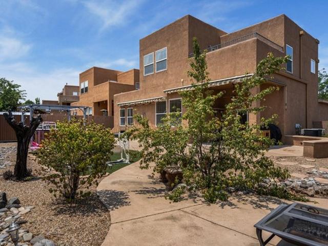 7100 Glyndon Trl NW, Albuquerque, NM 87114