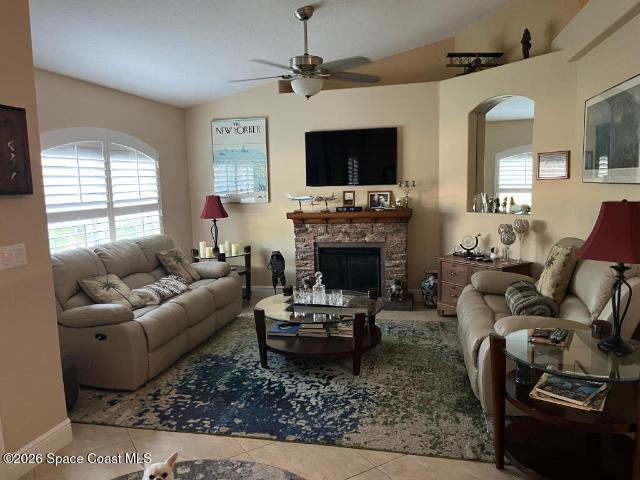 7100 Hacienda Dr, Grant, FL 32949 | MLS #1076