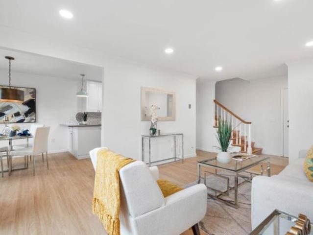 7100 Rainbow Dr 32, San Jose, CA 95129