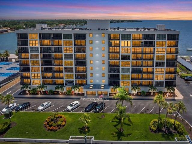 7100 Sunshine Skyway Ln S Apt 704, Saint Petersburg, FL 33711