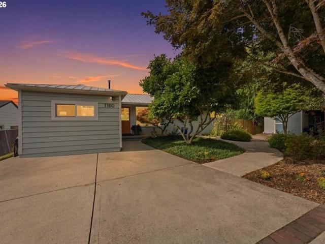 7100 SE Harrison Ct, Portland, OR 97215