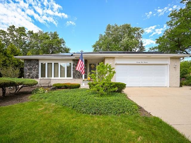 7100 Terrace Dr, Downers Grove, IL 60516