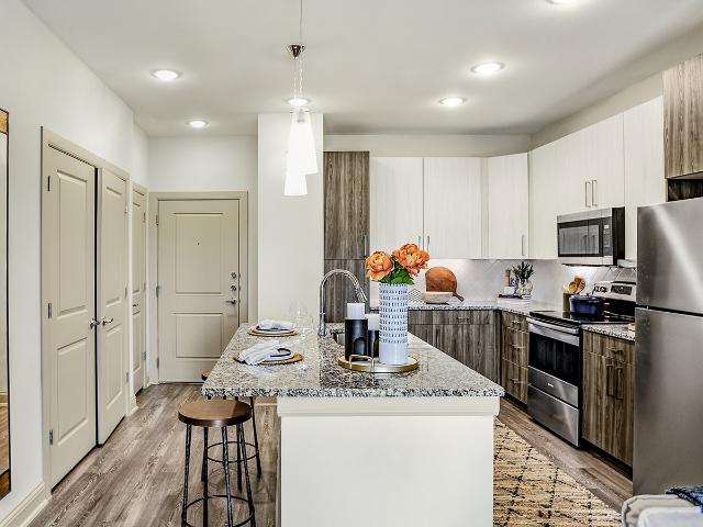 7100 Uvalde Road 2208