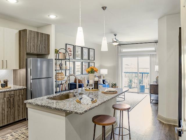 7100 Uvalde Road 3103
