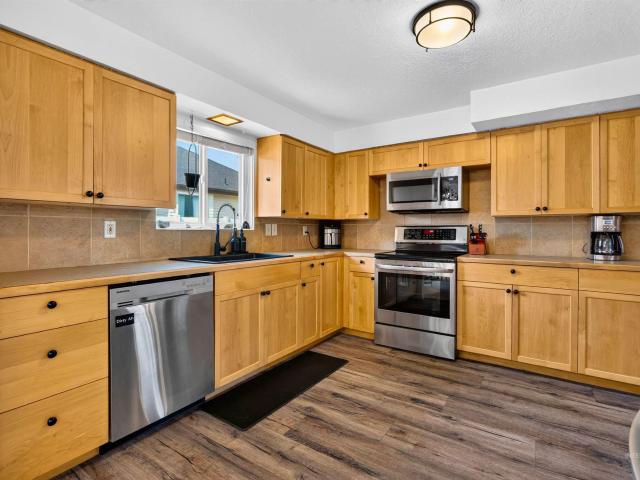 7100 W Poplar Street