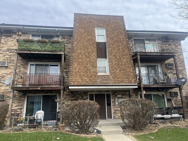 7100 99th St Apt 204, Chicago Ridge, IL 60415