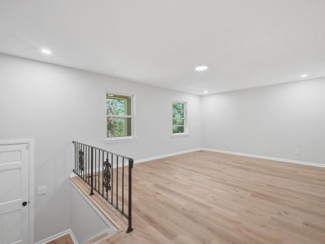 7101 Moreview Road
