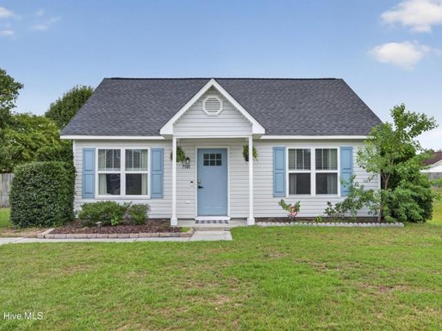 7101 Alamosa Dr, Wilmington, NC 28411