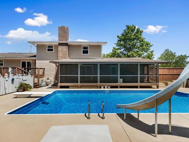 7101 Fairington Circle