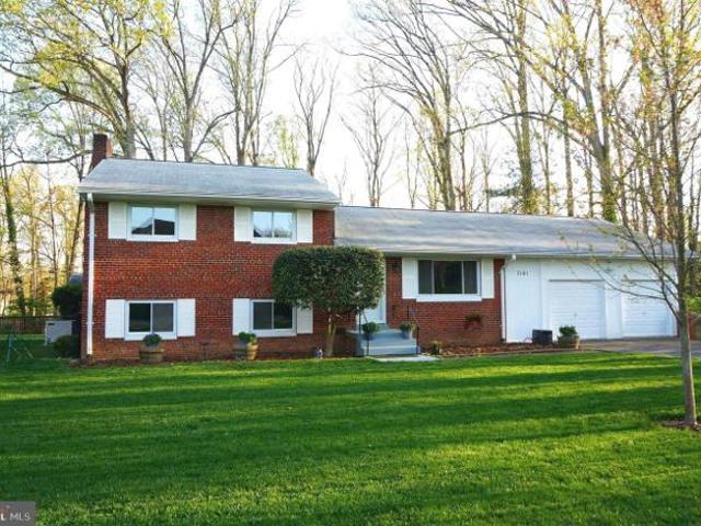 7101 Larrlyn Dr, Springfield, VA 22151