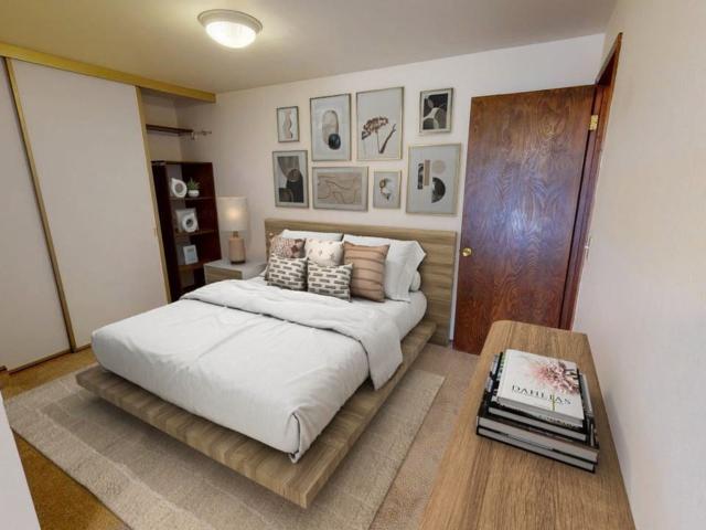 7101 LIVE A HALF MILE TO GREEN LAKE & 3 BLOCKS TO THE ROOSEVELT LIGHT RAIL 1 Bedroom Apartment for Rent at 7101 Roosevelt Way Ne, Seattle, WA 98115 Roosevelt