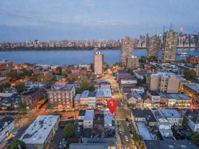 7101 Park Ave