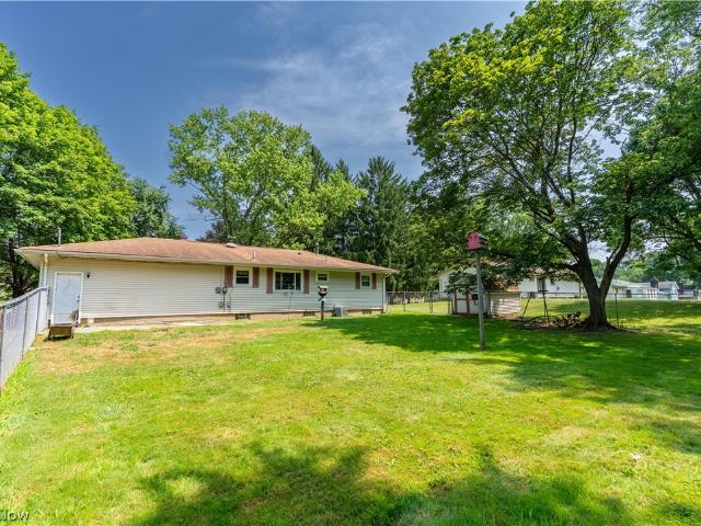 7101 Pinecrest Street NE