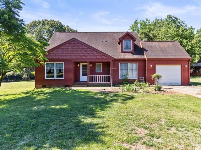 7101 Rock Island Rd, Charlotte, NC 28278