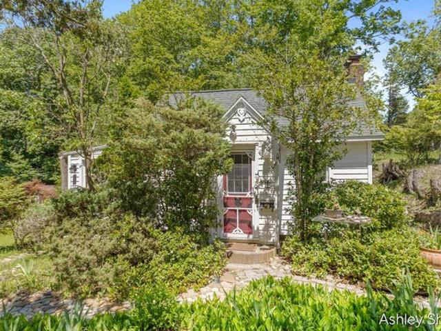 7101 th Ave, Fennville, MI 49408