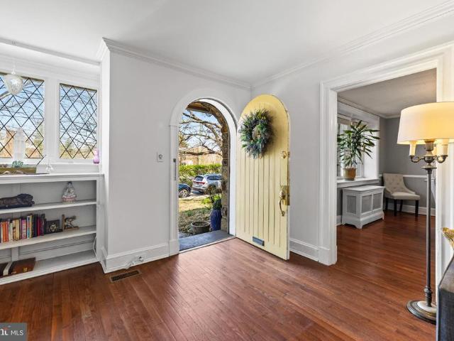 7101 York Road