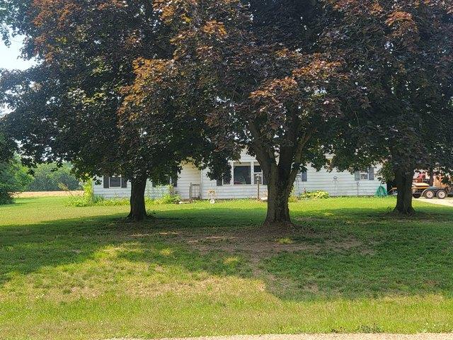 71026 Miller Rd, Sturgis, MI 49091