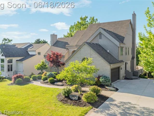 7102 Alta Vista Drive