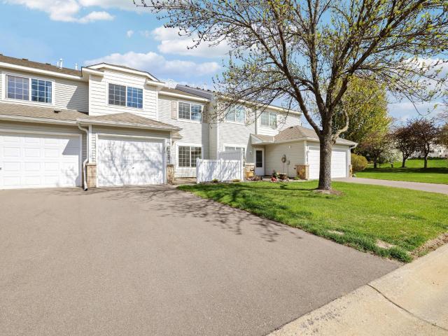 7102 Quarry Avenue NE