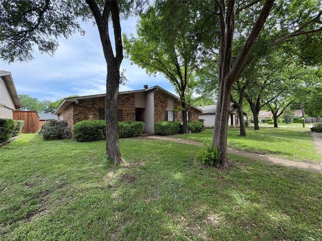7103 Hardwood Trail, Dallas, TX 75249 | MLS #21245 | Compass
