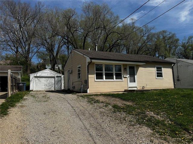 7103 SW 16th St, Des Moines, IA 50315