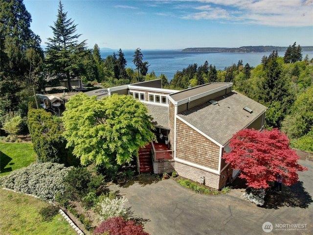 7103 th St SW, Edmonds, WA 98026