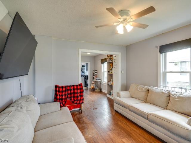 710 12th Street SW