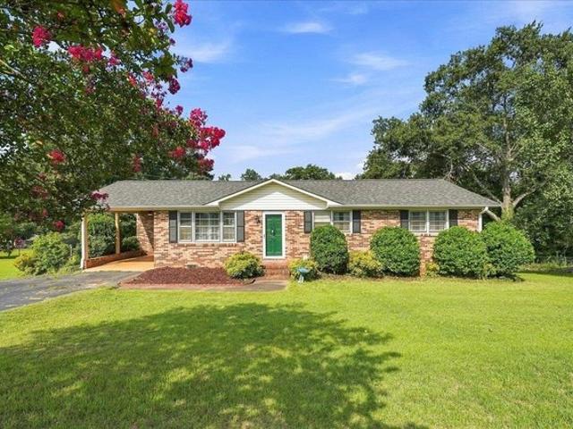 710 Alberta Ave, Boiling Springs, SC 29316