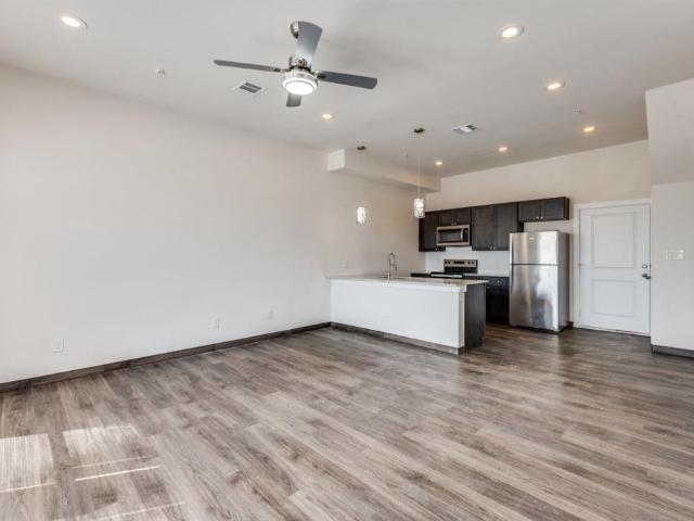 710 Benge Dr, Unit 714E, Arlington, TX 76013 | MLS #21129 | Compass