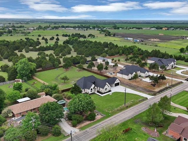 710 Gibson Rd, Waxahachie, TX 75165 | MLS #21241 | Compass