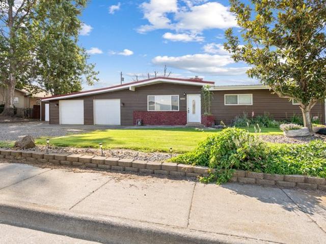 710 E View Dr, Hermiston, OR 97838