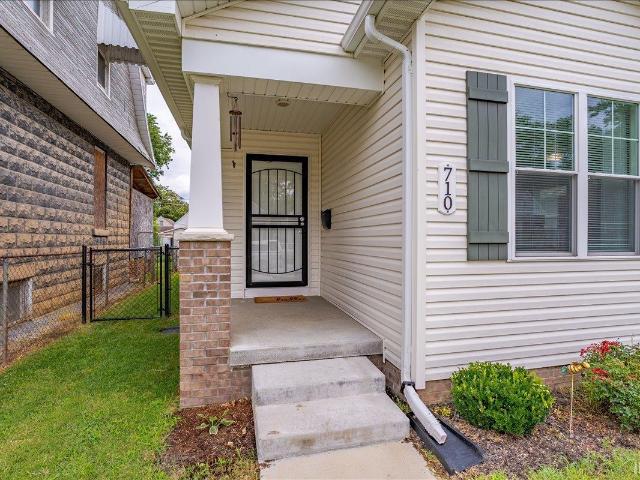 710 E Iowa Street