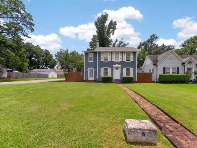 710 E Lamar St, Palestine, TX 75801
