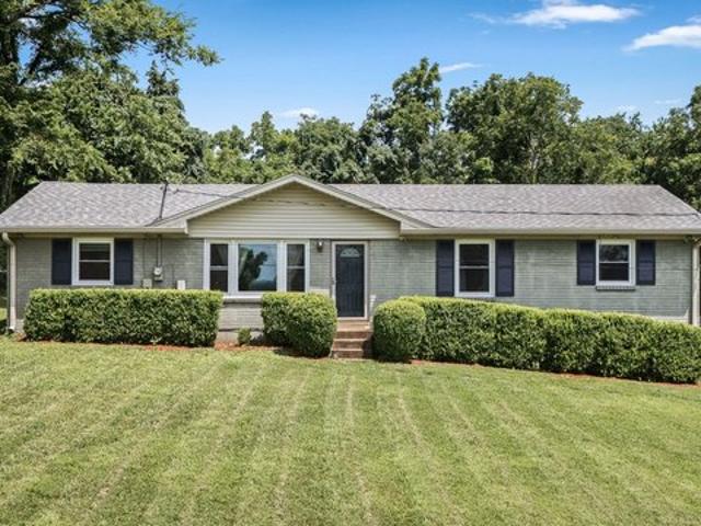 710 Elba Dr, Goodlettsville, TN 37072