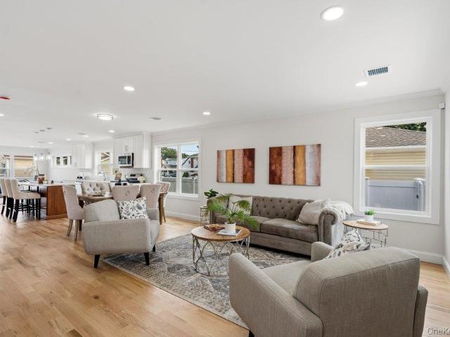 710 Franklin Avenue