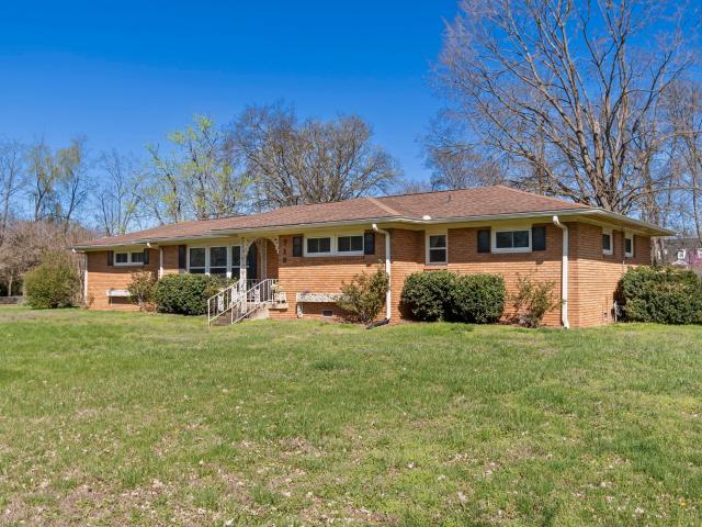710 Hillsboro Rd