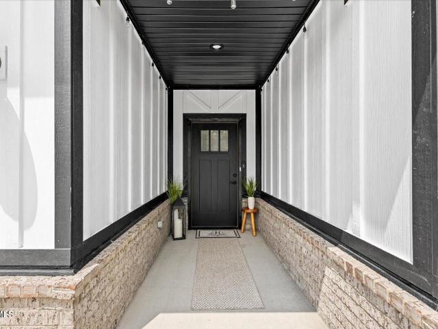 710 Hunts Terrace Drive