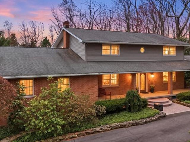 710 Jefferson Blvd, Jefferson Township, PA 18436