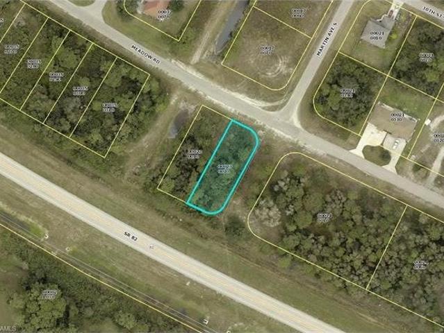 710 Meadow Rd, Lehigh Acres, FL 33973