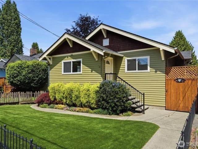 710 N 68th St, Seattle, WA 98103