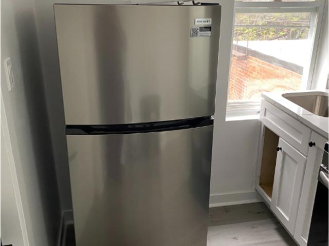 710 North Fulton Ave $1,100 2 Bedroom Top Floor Apartment